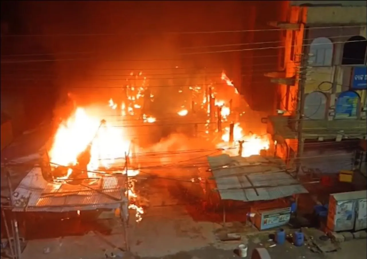 Massive Fire Guts Cuttack Fish Market, Bank Branch Suffers Heavy Damage ...